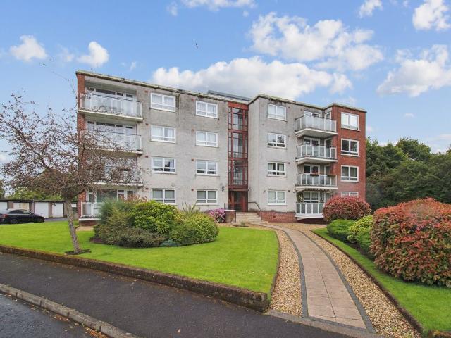Terregles Crescent, Pollokshields, Glasgow G41, 2 bed flat to rent, £1,100 pcm | PrimeLocation