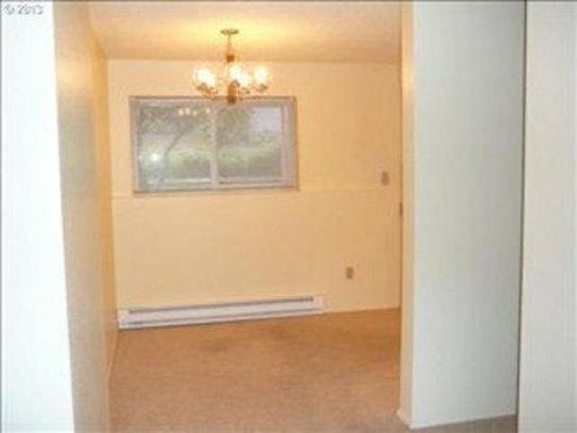 Terrific One BR Condo in Mt Park. Close to Highway