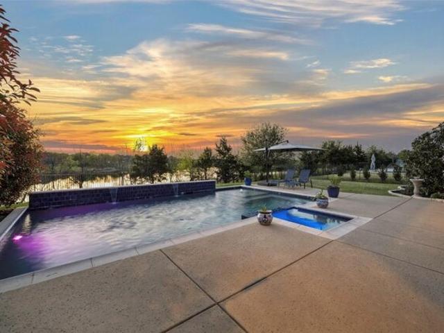 Terry Ct, Lucas, Home For Sale
