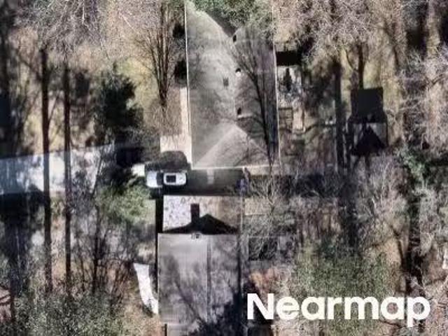 Terrydale Dr SE