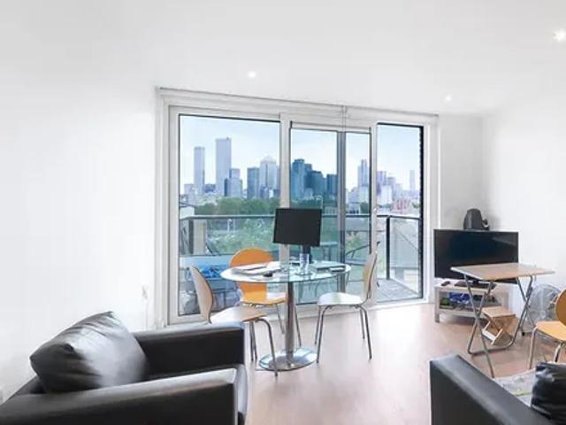 Tesco Express, Seafarer Way, London, SE16 7DR, United Kingdom | 2 bed apartment for rent #167778801 | Rentberry