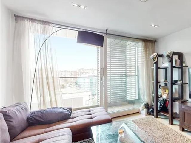 Tesco Express, 100 East Road, London, N1 6AA, United Kingdom | 1 bed apartment for rent #167547037 | Rentberry