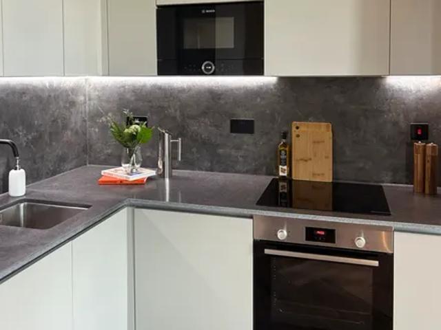 Tesco Express, 6 Oldham Road, Manchester, M4 5DB, United Kingdom | 1 bed duplex for rent #167212926 | Rentberry