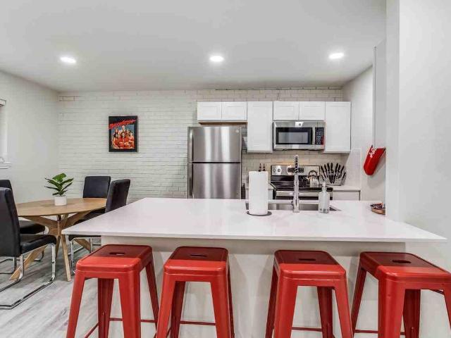 Tesoro Bonita 1 Bedroom Apartment for Rent at 5221 Bonita Ave, Dallas, TX 75206 Vickery Place