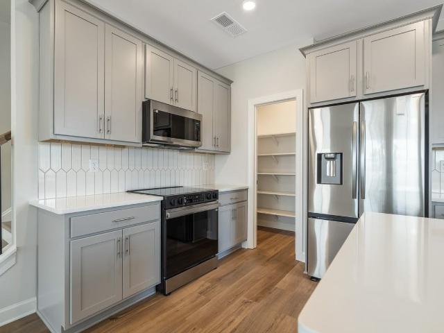 Tessa Shallowford Single 4 Bedroom Apartment for Rent at 622 Shallowford Road Northwest, Gainesville, GA 30504