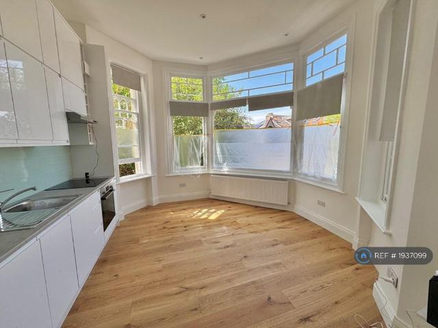 Tetherdown, London, N10 1 bed flat to rent £1,850 pcm £427 pw