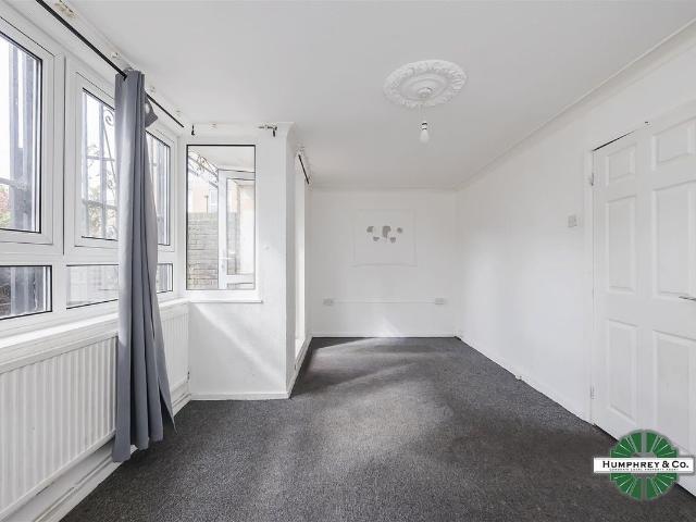 Teviot Street, London E14, 3 bed property to rent, £2,400 pcm | PrimeLocation