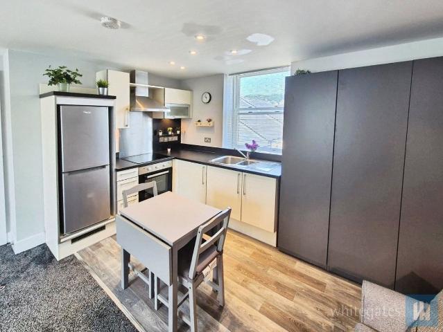 Textile Street, Dewsbury, West Yorkshire WF13, 1 bed flat to rent, £595 pcm | PrimeLocation