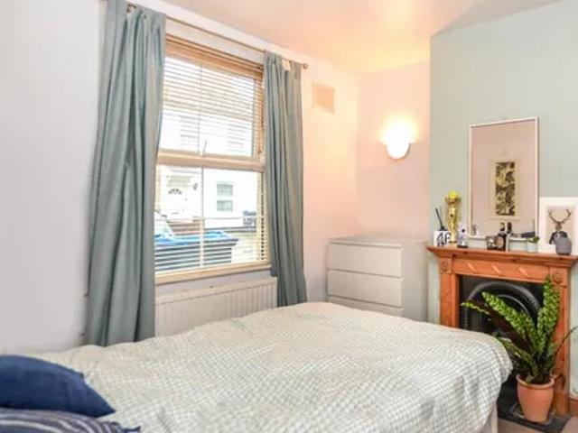 TK Maxx, 65 69 The Broadway, London, SW19 1QD, United Kingdom | 3 bed townhouse for rent #139401694 | Rentberry
