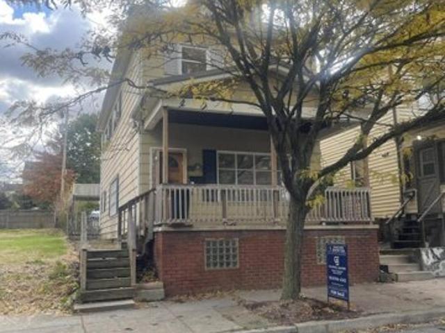 Th Ave, Altoona, Home For Sale