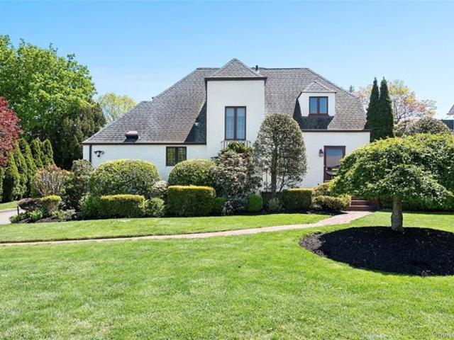 Th Ave, Bayside, Home For Sale