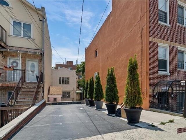 Th Ave, Brooklyn, Home For Sale
