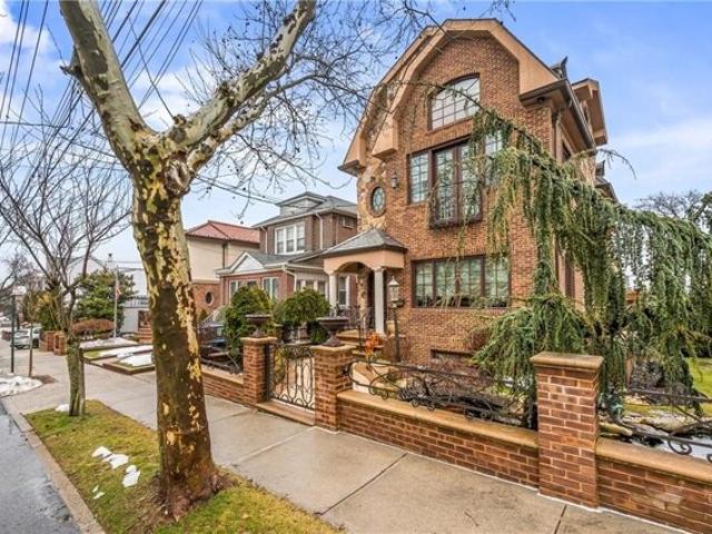 Th Ave, Brooklyn, Home For Sale
