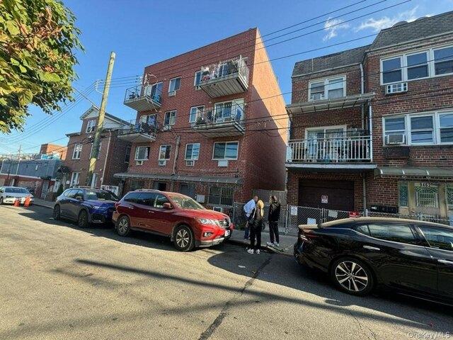 Th Ave, Elmhurst, Home For Sale