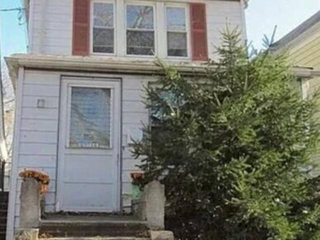 Th Ave, Forest Hills, Home For Sale