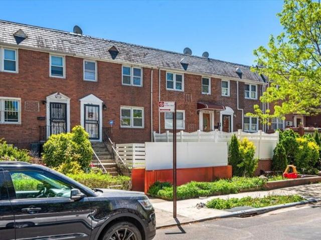 Th Ave, Kew Gardens Hills, Home For Sale