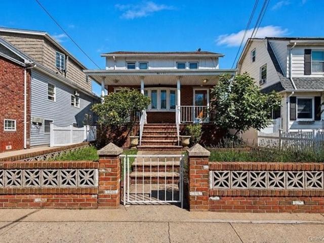 Th Ave, Howard Beach, Home For Sale