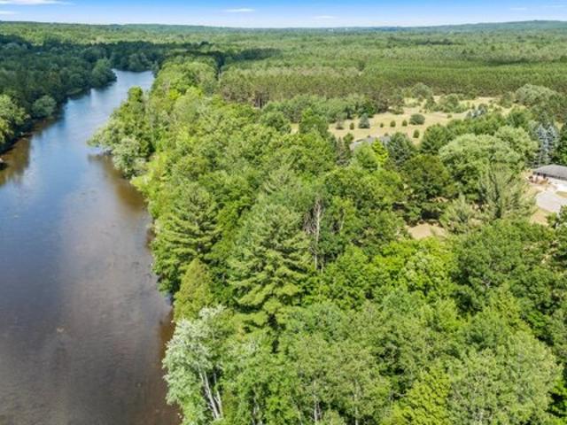 Th Ave, Hersey, Home For Sale