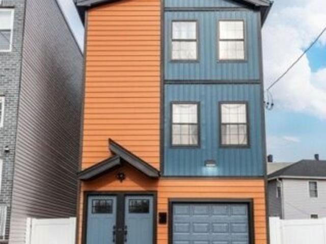 Th Ave, Irvington, Home For Sale