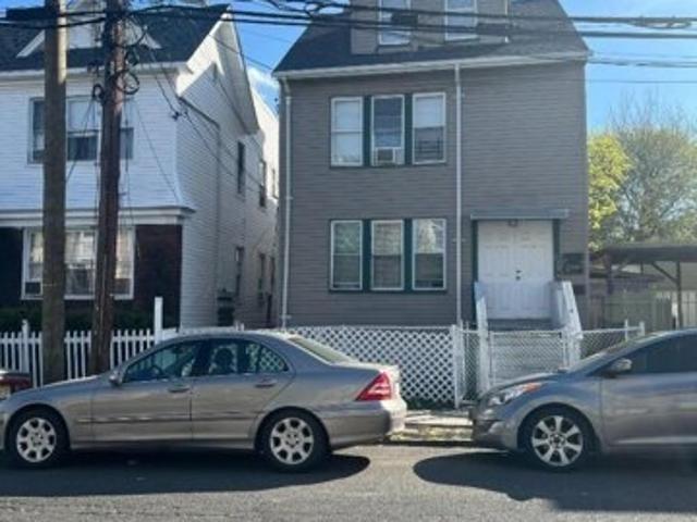Th Ave, Irvington, Home For Sale
