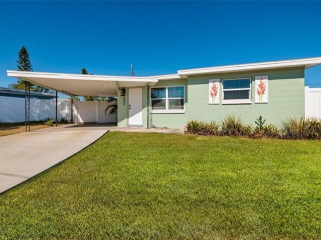 Th Ave, Largo, Home For Sale