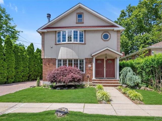 Th Ave, Little Neck, Home For Sale