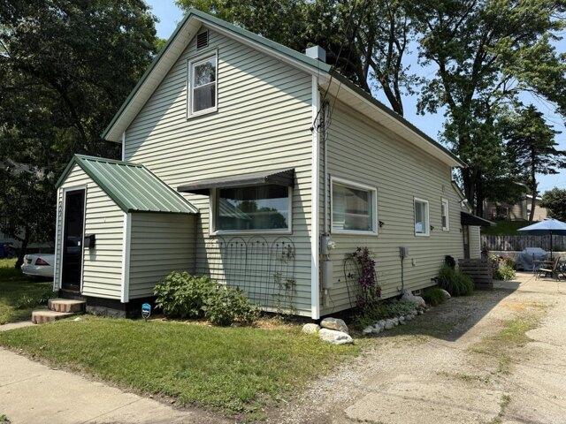 Th Ave, Manistee, Home For Sale