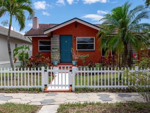 Th Ave N, Saint Petersburg, Home For Sale