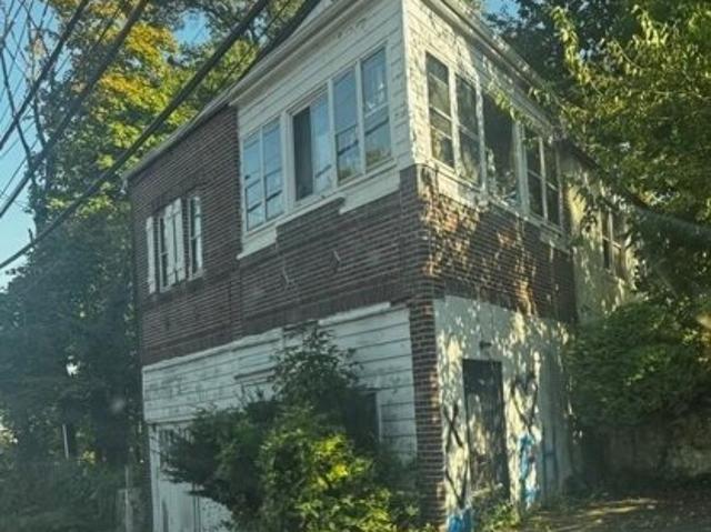 Th Ave, New Rochelle, Home For Sale