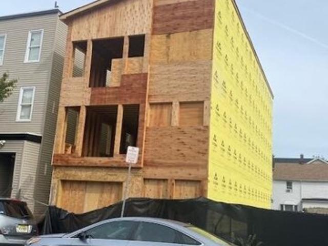 Th Ave, Newark, Home For Sale