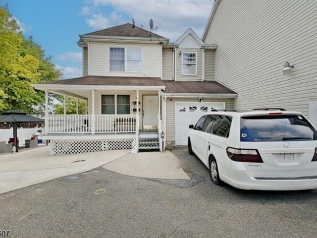 Th Ave, Newark, Home For Sale