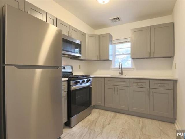Th Ave, Newark, Home For Sale