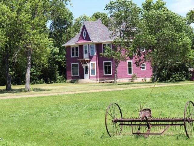 Th Ave Ne, Lakota, Home For Sale