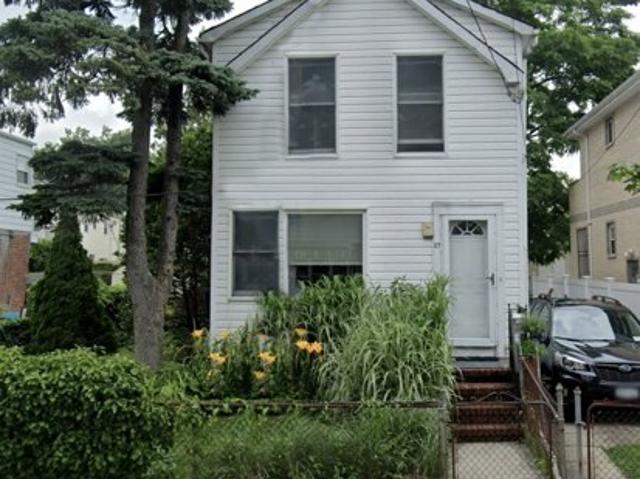 Th Ave, Queens, Home For Sale