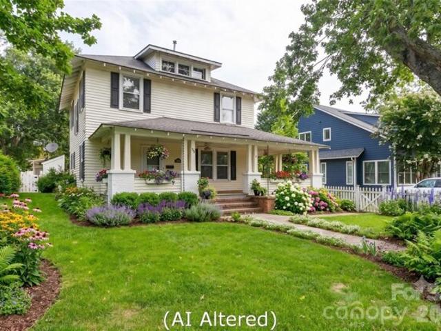 Th Ave W, Hendersonville, Home For Sale