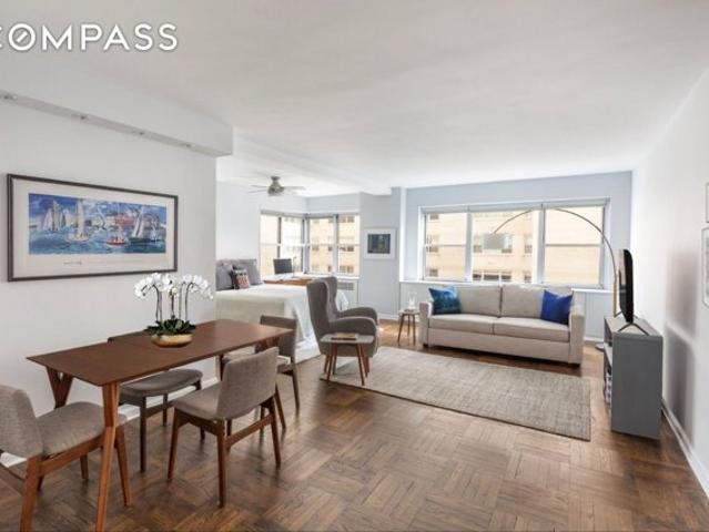 Th Ave Unit C, Manhattan, Property For Sale