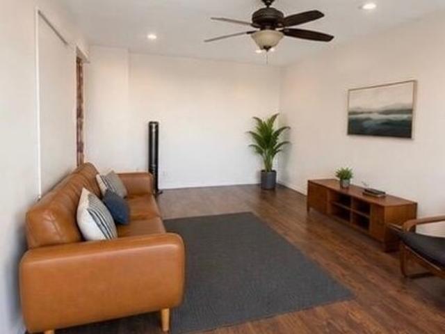 Th Ave Unit H, Elmhurst, Property For Sale