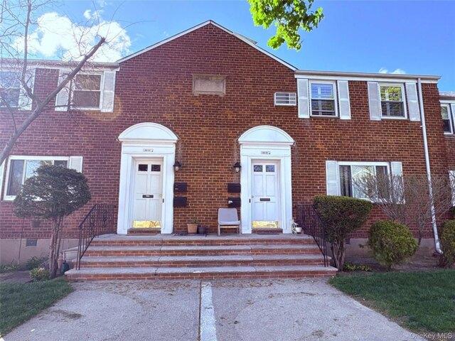 Th Ave Unit Nd, Glen Oaks, Property For Sale