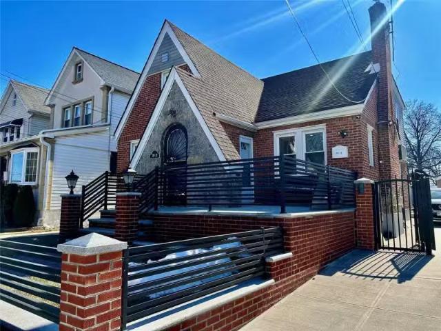 th Avenue, 2, Cambria Heights, NY 11411