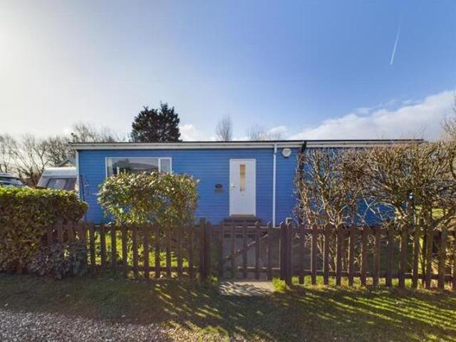 Th Avenue, Humberston Fitties, 3 Bedroom Chalet
