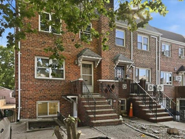 Th Pl, Maspeth, Home For Sale