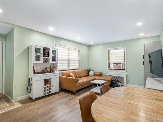 Th St Unit A, Bayside, Property For Sale