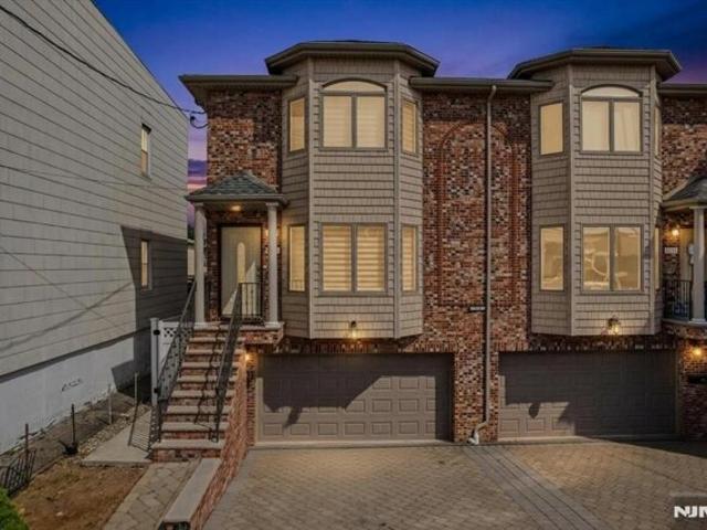 Th St Unit A, Fairview, Home For Sale
