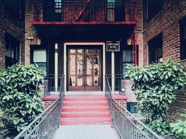 Th St Unit A, Woodhaven, Property For Sale