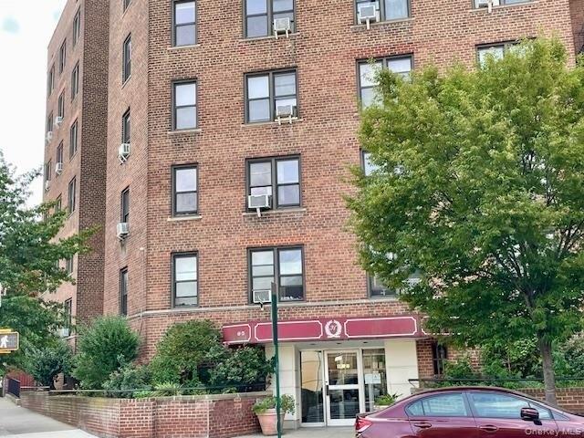 Th St Unit B, Sunnyside, Property For Sale