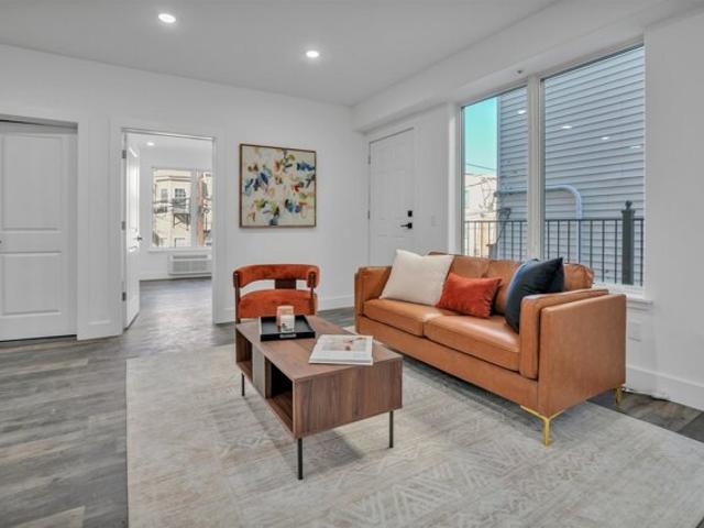 Th St Unit B, Union City, Condo For Sale