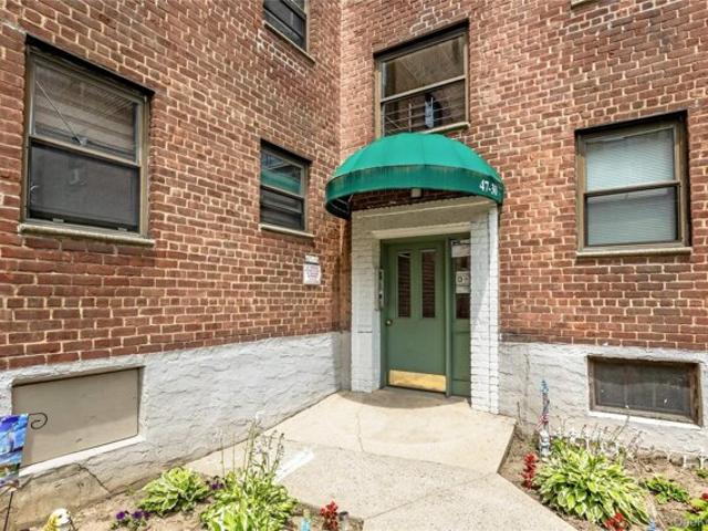 Th St Unit C, Bayside, Property For Sale
