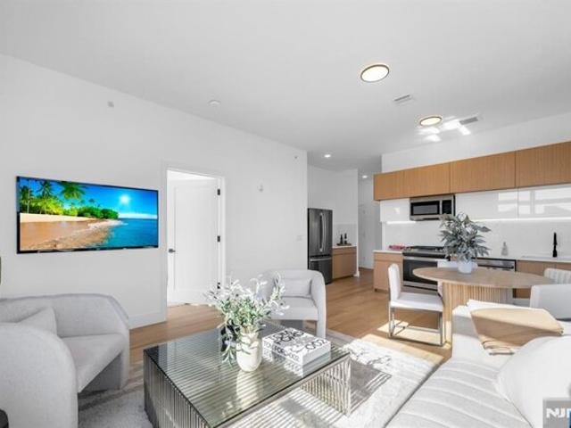 Th St Unit, Union City, Condo For Sale