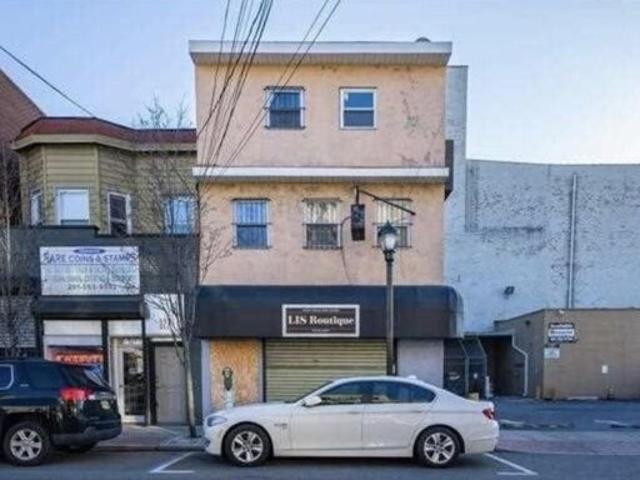 Th St, Union City, Home For Sale