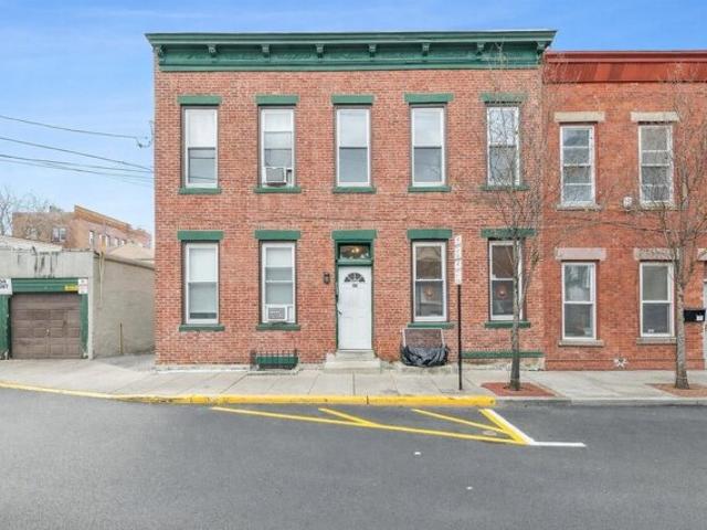 Th St, Union City, Home For Sale
